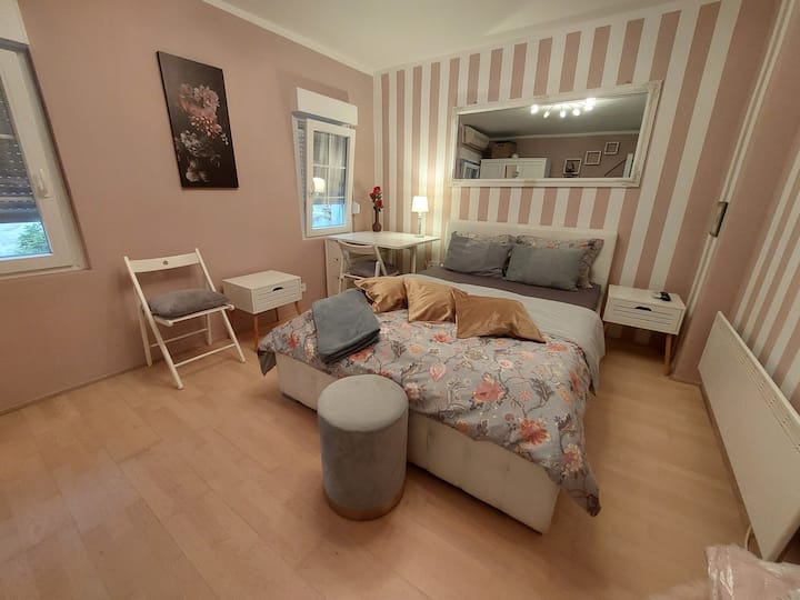 Apartment Bonjour, 5th Floor, City Center - Zagreb