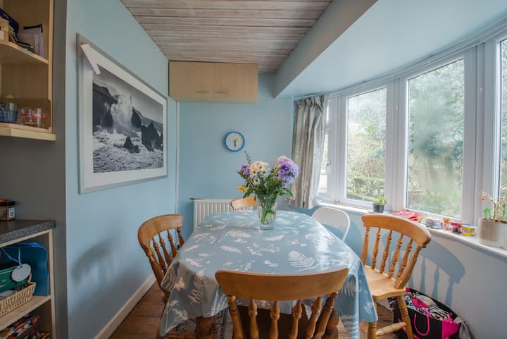 Weatherstone Cottage: A Hidden Gem. - Bradford-on-Avon