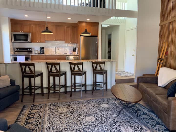 Renovated Top Floor Unit At Gold Camp Ii! - Breckenridge, CO