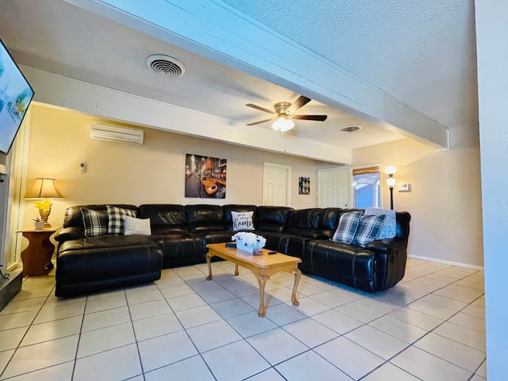 3 Br House Pool Centrally Located Cul-de-sac - Yuma, AZ