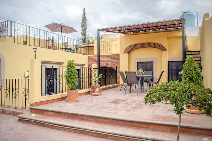 Casa Carmelita, 3 Bed 2-1/2 Bath, 3 Blks To Parish - San Miguel de Allende