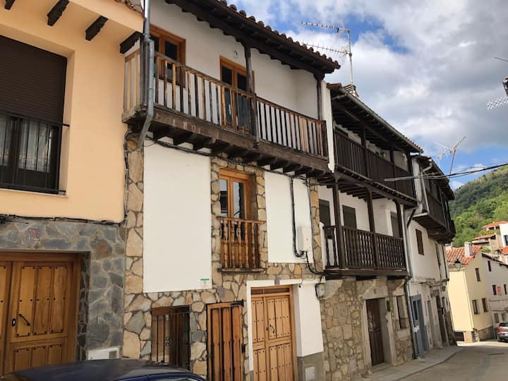 Cozy Balneario Baños Montemayor. Salud Y Belleza - Jerte