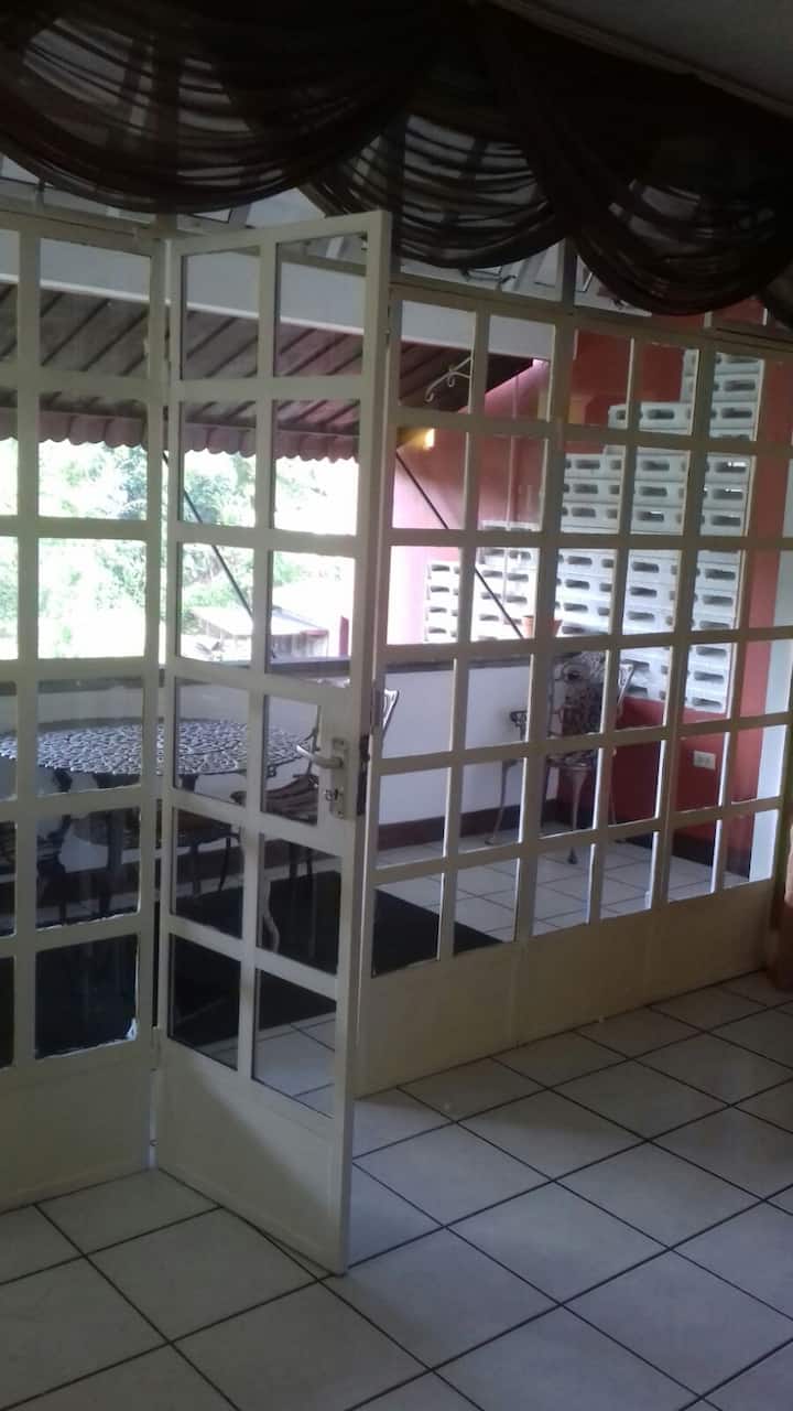 #Perfect4family#10guests..#homewithvacationflare - Port of Spain