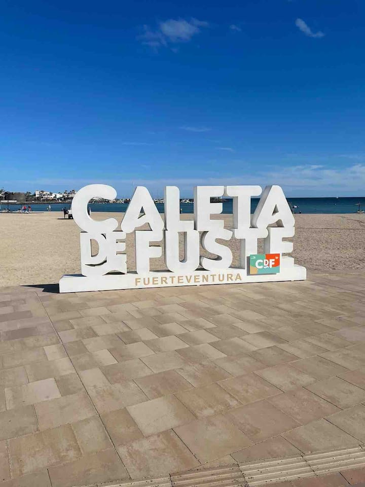 Modern, Poolside Apartment In Caleta De Fuste - Caleta de Fuste