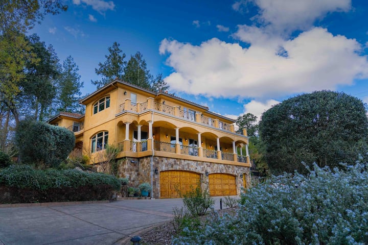 4bed 5.5bath Wine Country Luxury Villa - Santa Rosa, CA