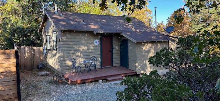 Cozy Cabin In Big Bear Lake - Big Bear Lake, CA