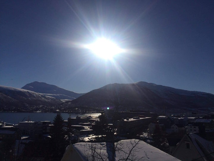 Koselig Leilighet Med Utsikt  Og Peis - Tromsø