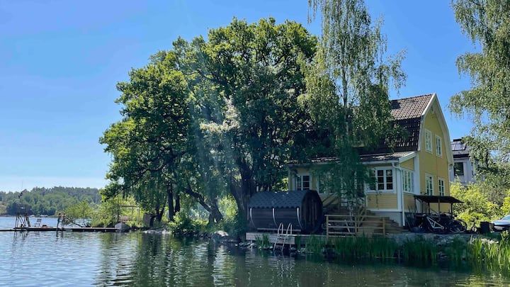 Unique Lakefront House 15 Min To Stockholm City - Stockholm