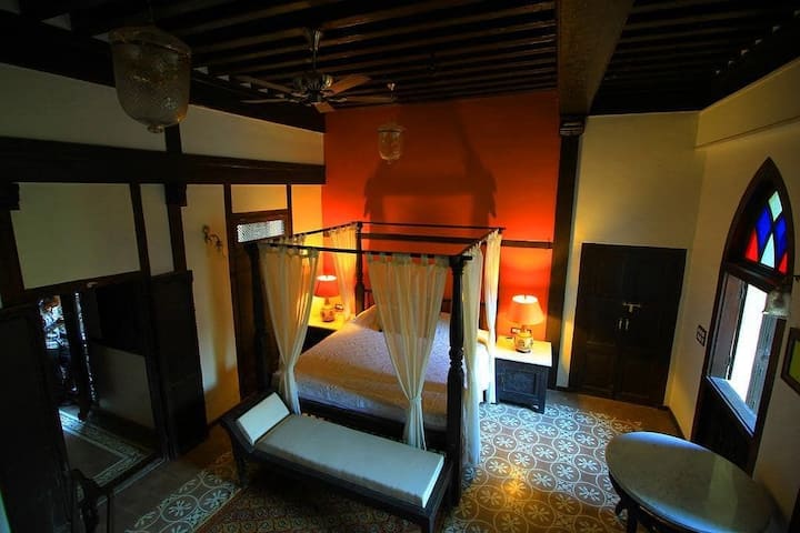Grand Heritage Suite At Deewanji Ni Haveli - Ahmedabad