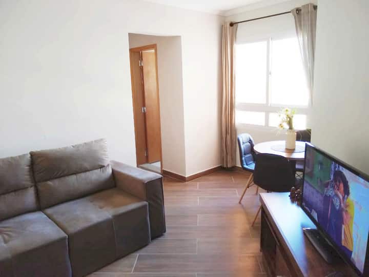 Ap Grande Com Janelas Anti Ruído - São Paulo