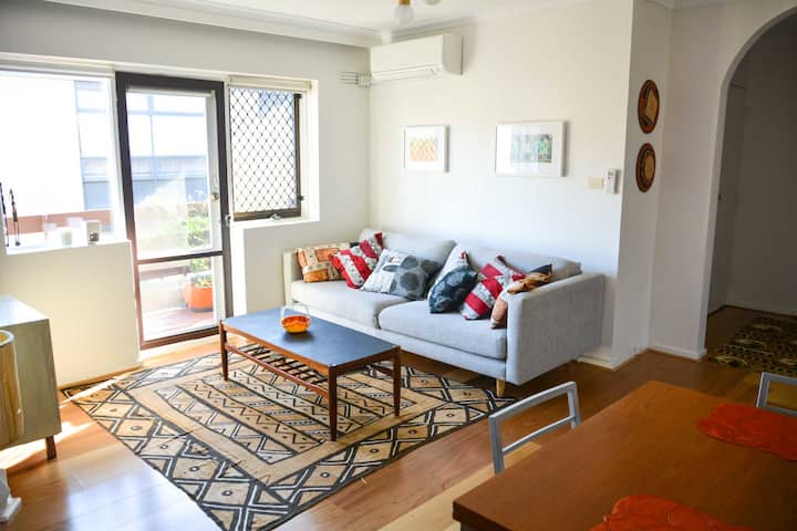 Bright, Stylish 2 Bd Apartment - St Kilda