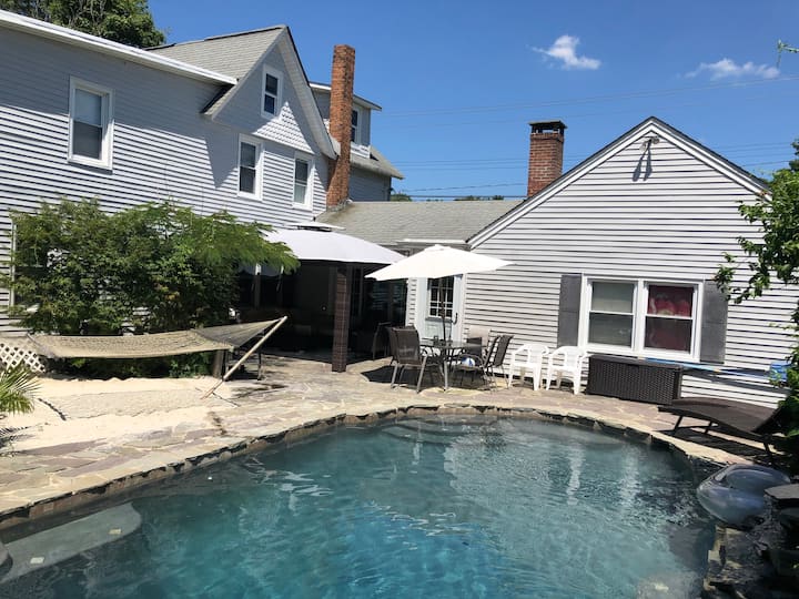 Lots Of Space! Close To The Beach! Swimming Pool! - Point Pleasant Beach, NJ