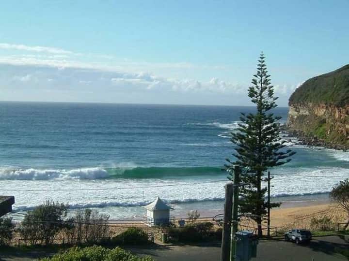 Macs Beach House - Sydney