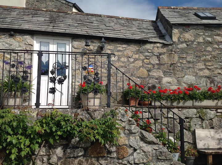 The Beach Hut, Charlestown - St Austell