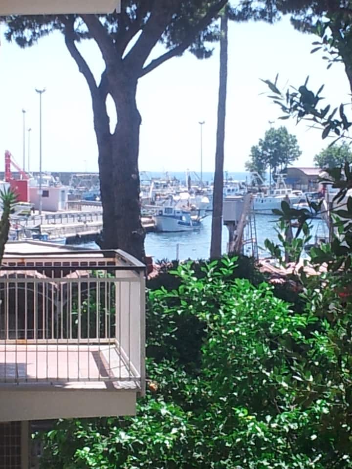 50 Metri Dal Mare Con Parcheggio Privato - Terracina