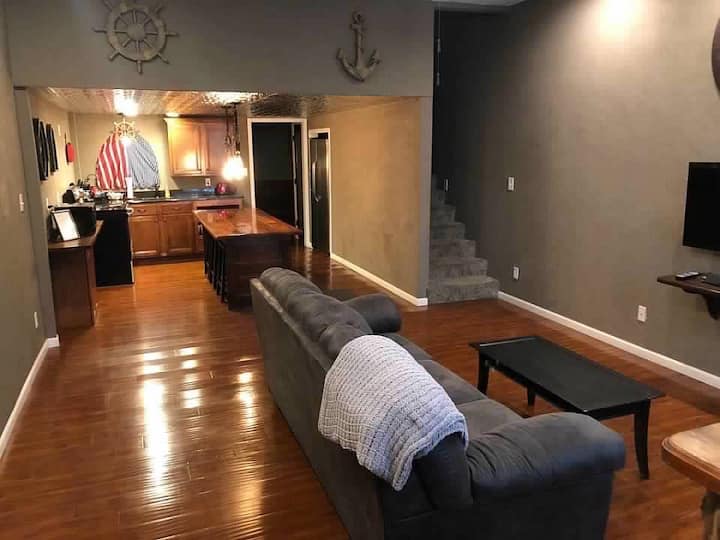 Hannibal Cabin Rentals | Cabins and More | Airbnb