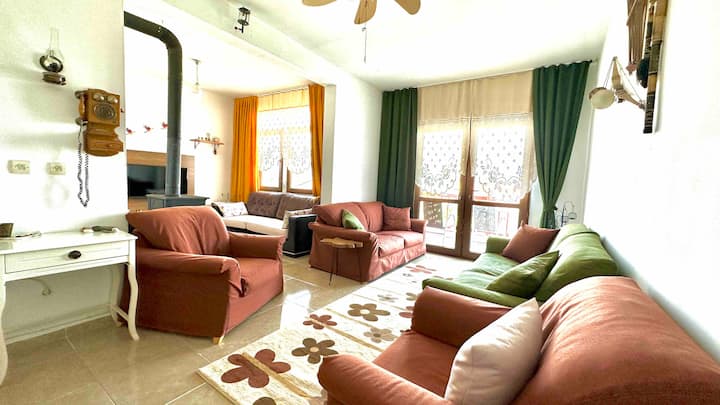 Zambak Konuk Evi  Muhteşem Manzaralı Bahçeli  Ev - Gökçeada