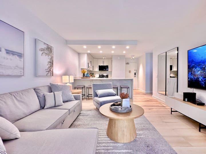 Rare 2br/2ba *Near Waikiki Beach + Free Parking! - Honolulu, HI