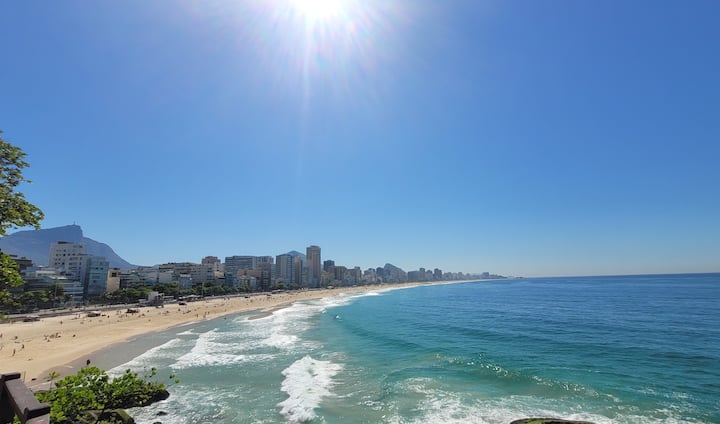 50m Da Praia Do Leblon - Ipanema
