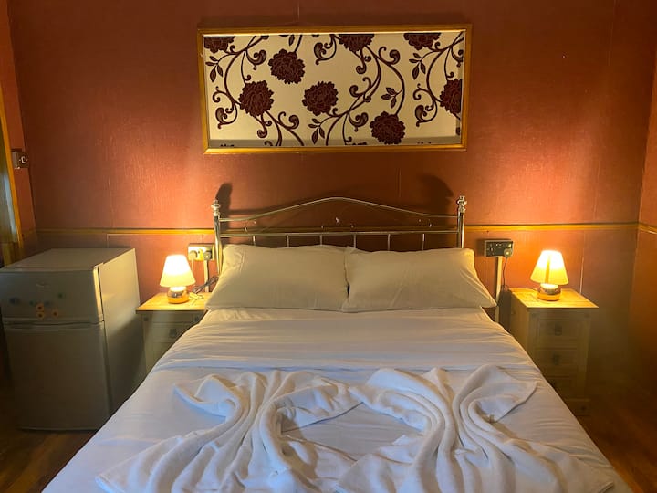 Luxurious Large Room - Glasgow