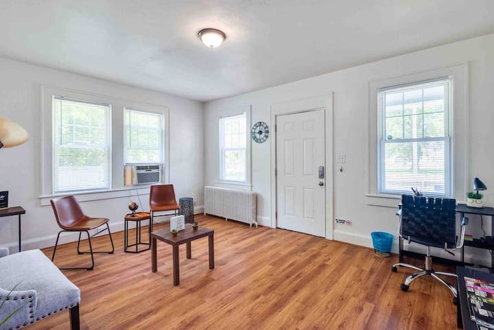Parkside Suites Minutes Away From Downtown! - Portsmouth, VA