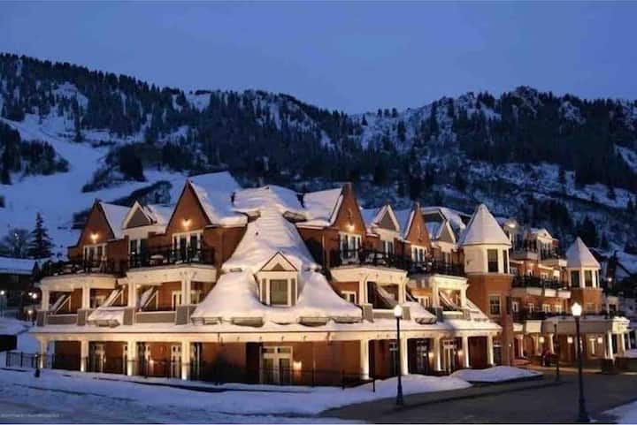 Aspen Mountain Residences - Aspen