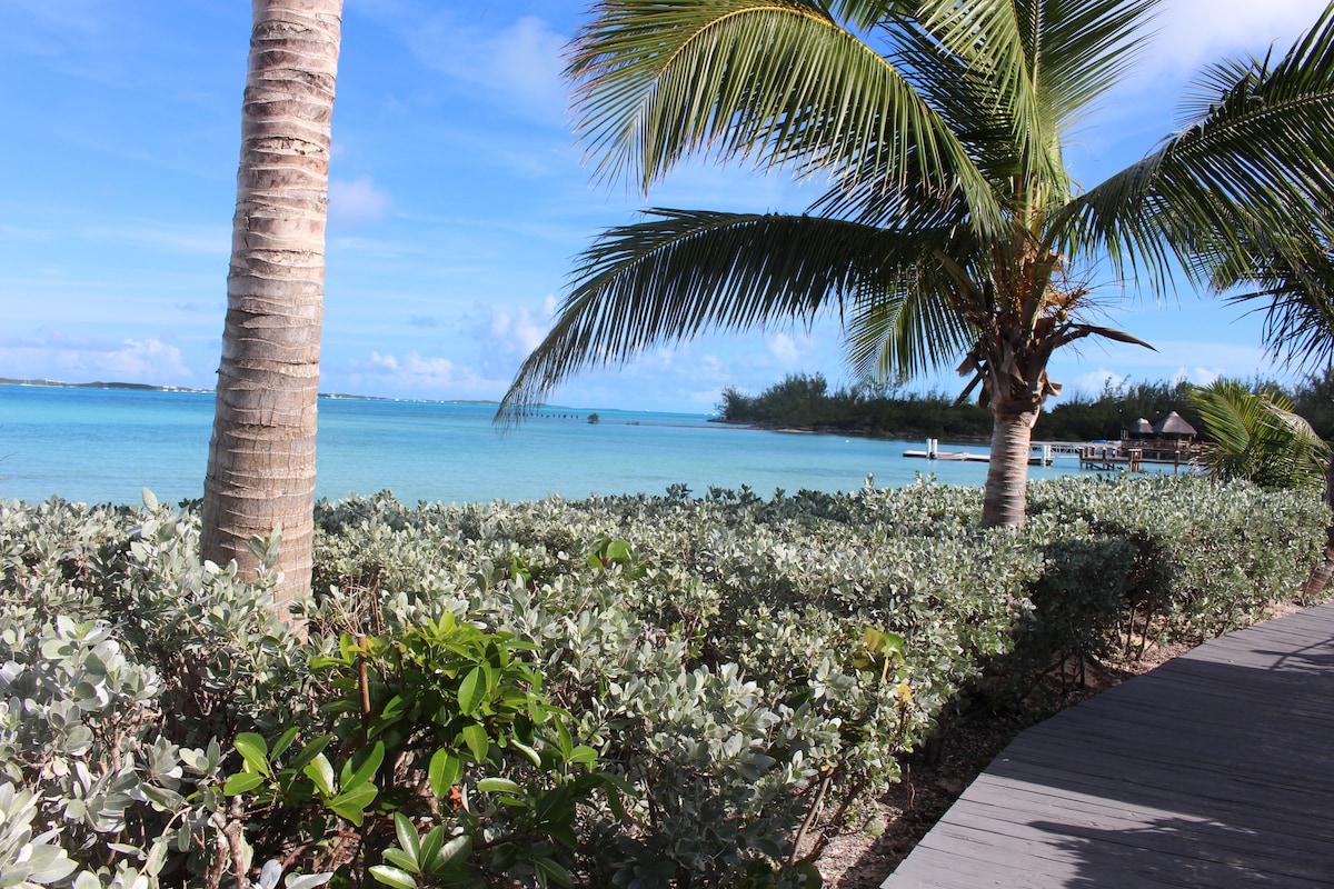 Hideaways Beachside 1 Bedroom Cottage Ocean Front - Cottages for Rent ...