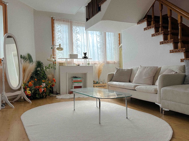 [복층단독]Mt/촬영대관(유튜브 촬영지)/가족여행/방3개&침대4개/행리단길3분/전용주차 - 조원1동