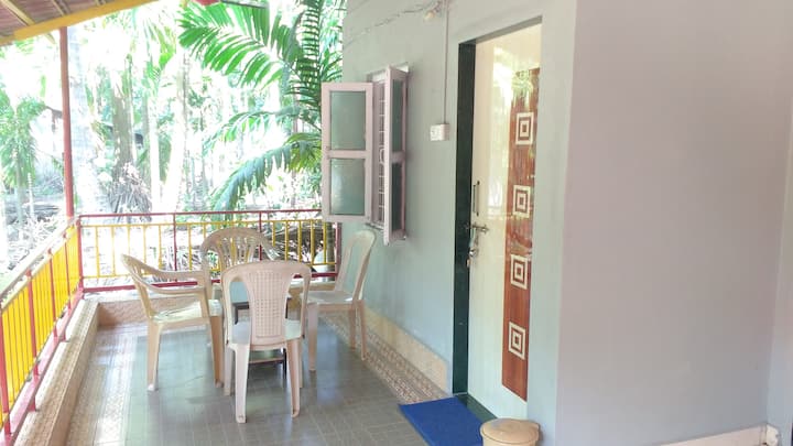Aapli Wadi Homestay- 3 Bedded Room On Ground Floor - Shrivardhan
