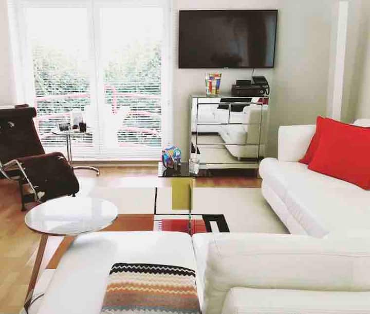 Riverside Design Apartment - Amberes, Bélgica