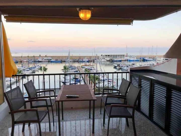 Apartamento En El Puerto Con Parking Gratuito - Villajoyosa