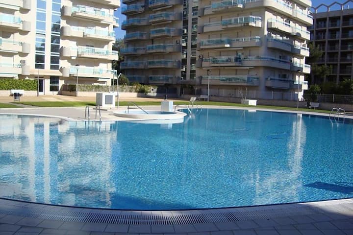 Apartamento De 2 Habitaciones Con Preciosa Piscina En Salou. - Tarragona