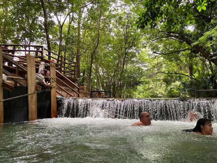 Acesso Ao Rio De áGua Quente Natural. Hotpark A Pe - Rio Quente