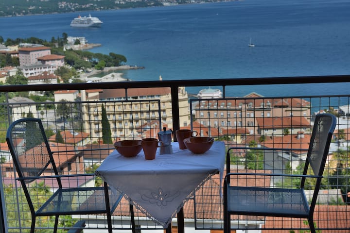 App For 2 With Balcony, Sea View,free Parking&wifi - Opatija
