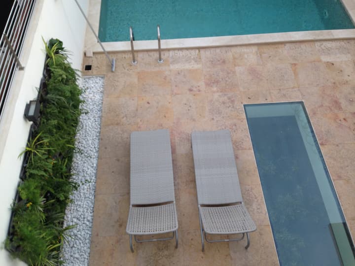 Amazing House In Town With Private Pool. Location - Luanda