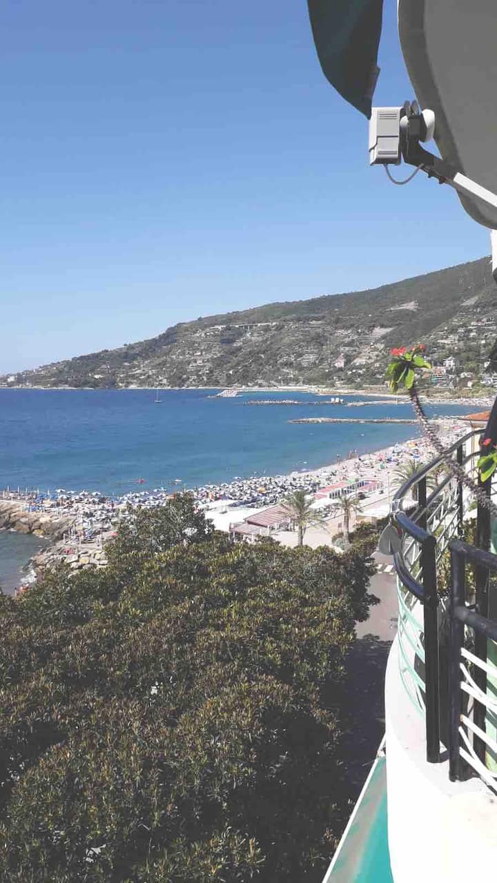 Miniappartamento A 50 Mt Da Mare - Ospedaletti