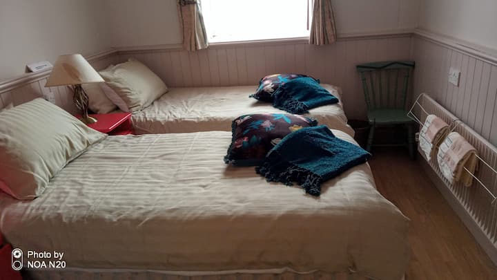 Ensuite Cosy Room On Dingle Harbour. - Dingle