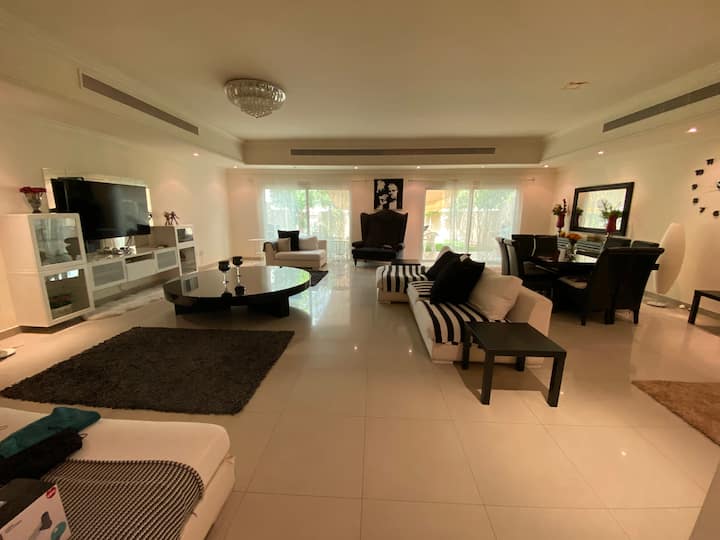 Masterbedroom In Villa Sharing Longterm Only - Abu Dhabi
