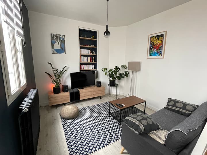 Agréable Maison De Ville Avec Parking Gratuit - Angoulême