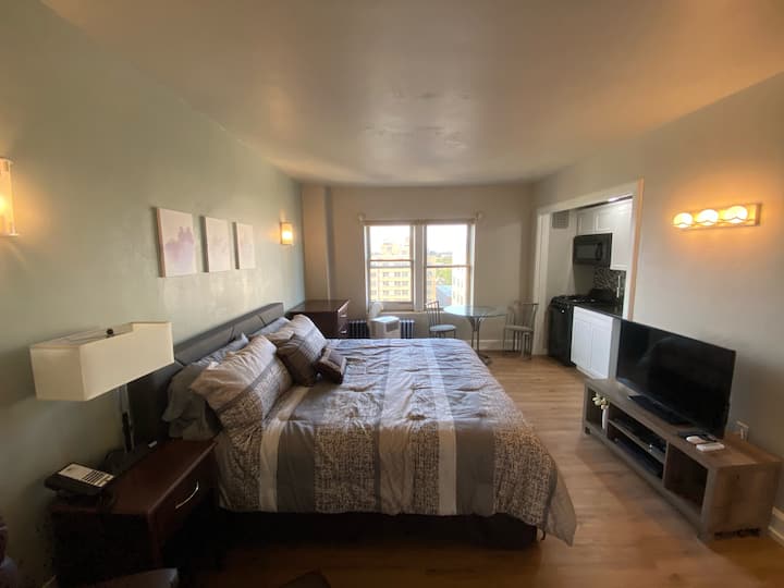 Studio Knickerbocker Hotel On Lake Michigan #8 - Milwaukee