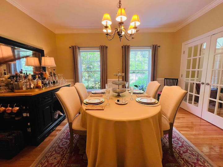 Water View Room At The Pond House - Old Saybrook, CT