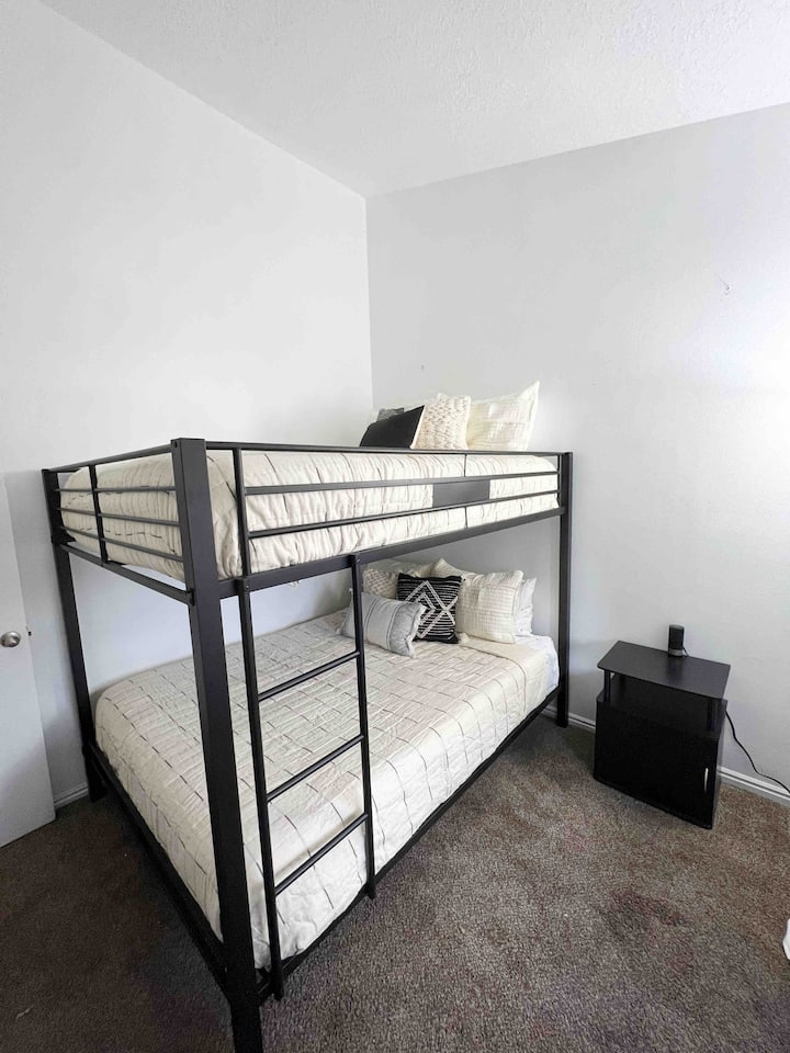 Sports Village Relaxing Condo *Newly Renovated* - St. George