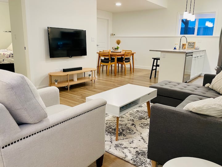 Modern Suite In New Neighbourhood - Grande Prairie