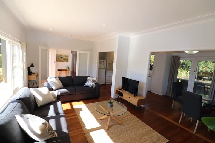 Connies Cottage At Flynns Beach - Port Macquarie
