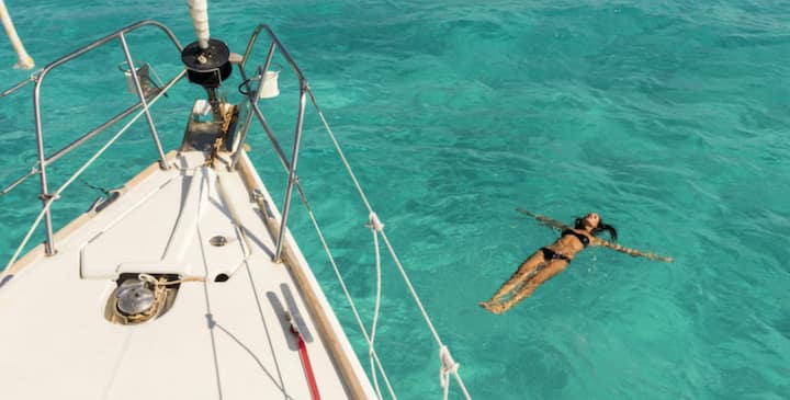 La Tua Stanza Sul Mare, In Barca A Vela. - Bari