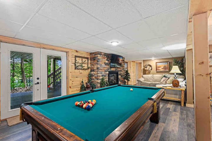 Cozy Northwoods Cabin Getaway! - Presque Isle, WI