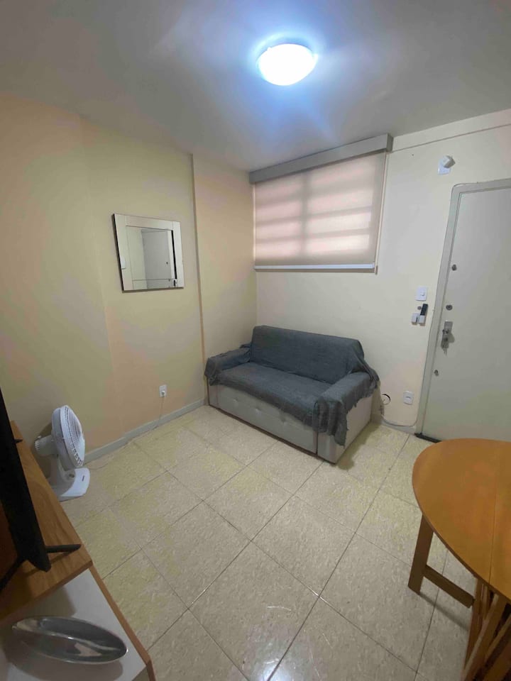 Moderno E Luminoso A 1 Quadra Da Praia. - Copacabana