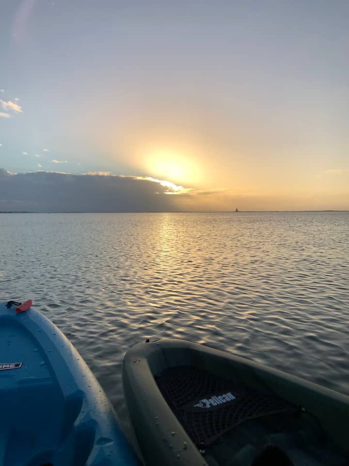 'The Hidden Port' W/ Kayaks In Paradise - Florida Keys