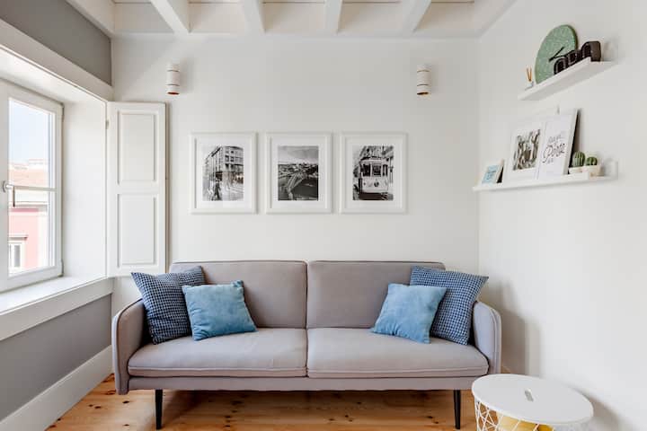 The Crimson Apartment/check-in Automático/porto Centro. - Porto, Portugal