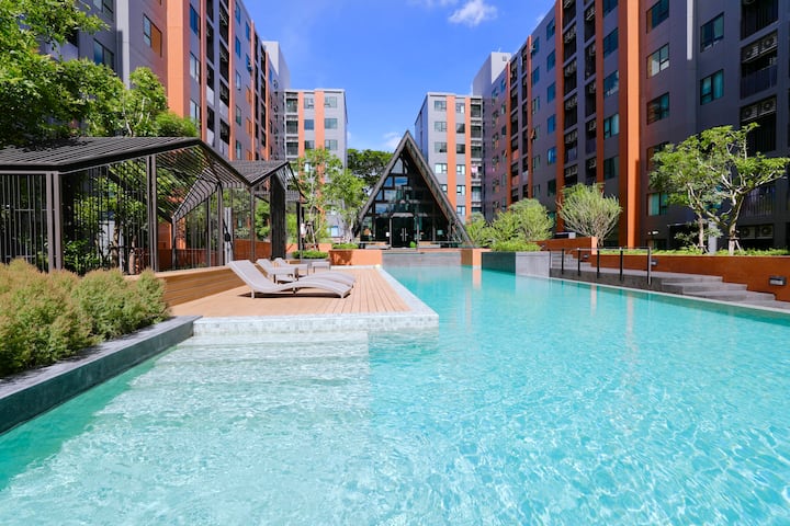 Near The Largest Mall In North,swimming Pool,gym, - Thailand
